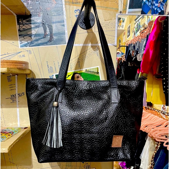 Bags | 10 Leather Made By Colombian Artisans You Can Use It On Several ...